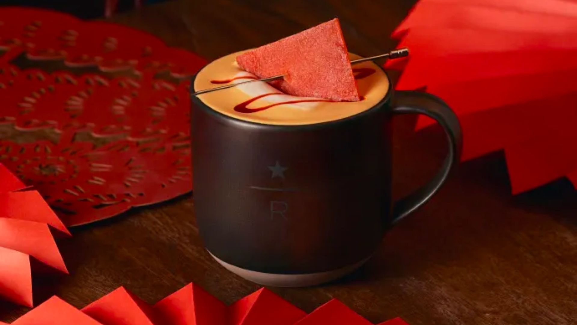 Starbucks uvádí kávu s chutí vepřového. Podává se s kusem masa ...