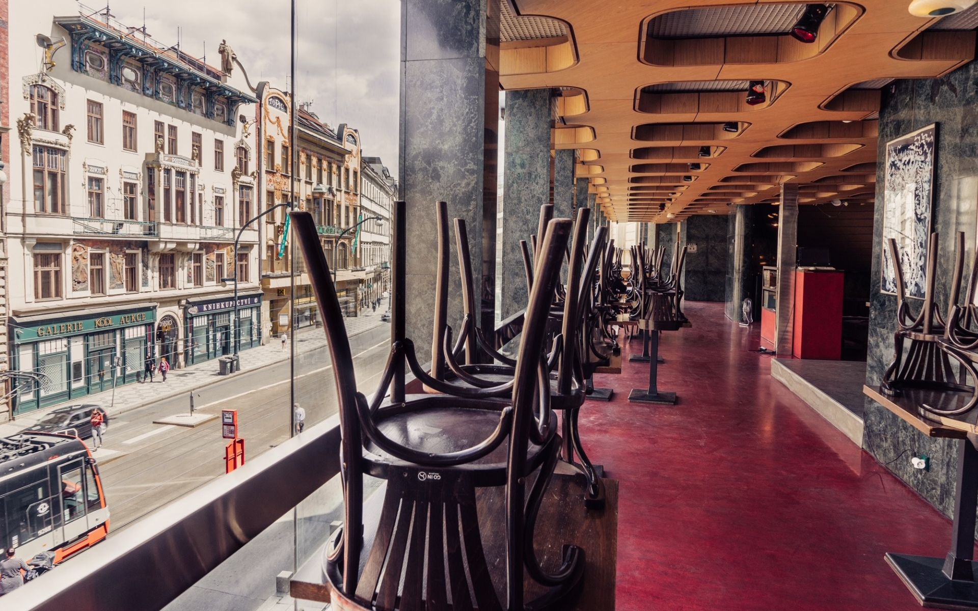 Nová scéna se rekonstruuje, s tím se zavře i Café Nona - CzechCrunch