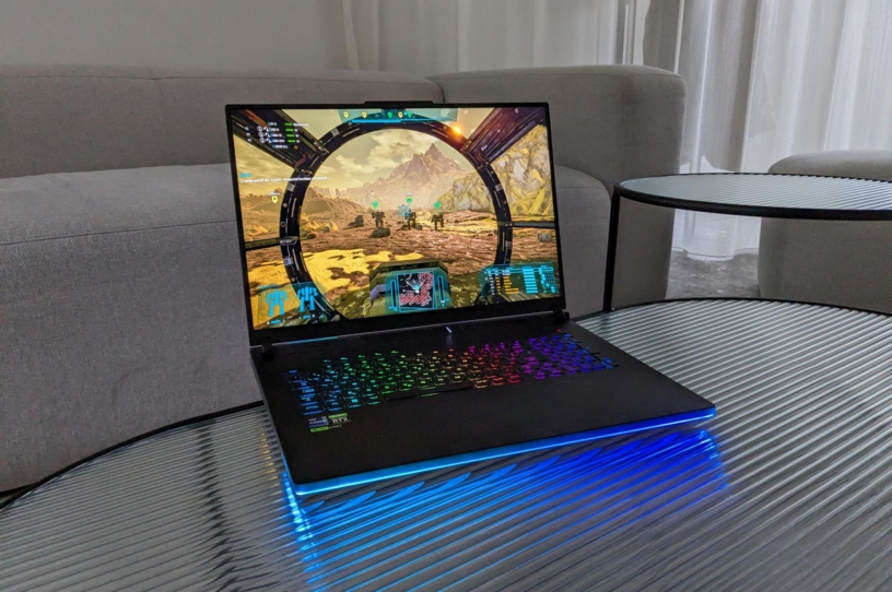 Všechno na ultra, maximální fps. Nový Scar od Asusu je herní reaktor ...