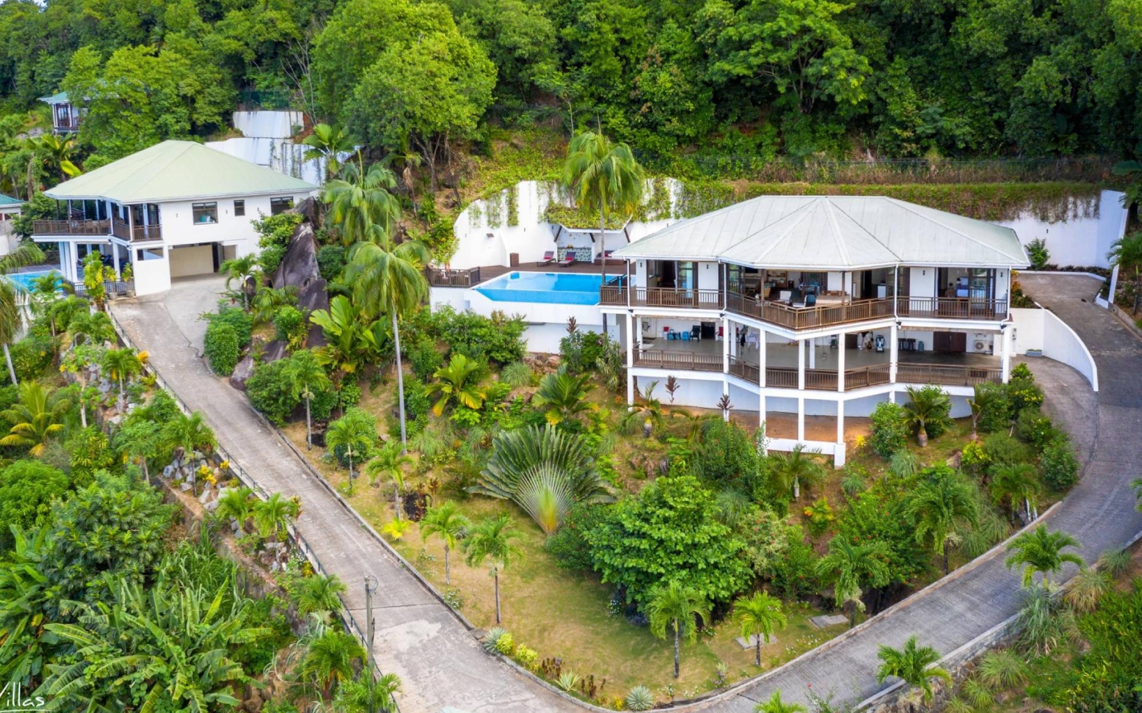 Ivo Ulich má resort na Seychelách a sbírku trofejních bytů v Praze ...