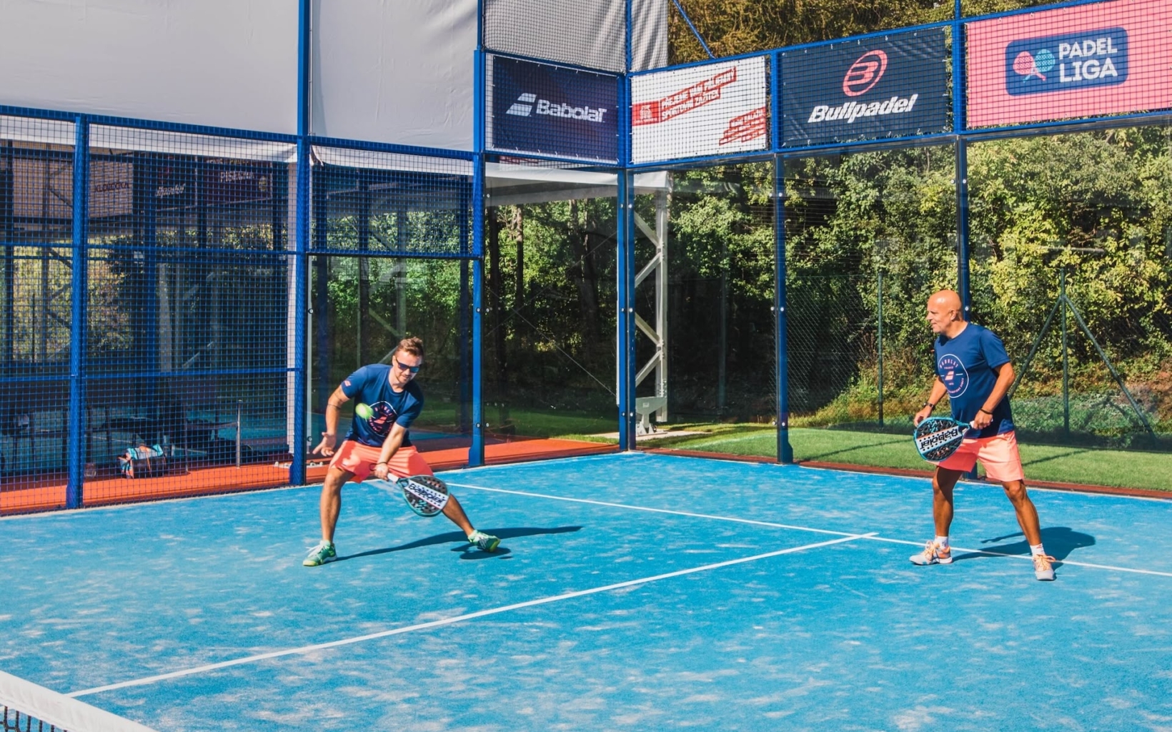 Znáte padel? Fenomén, který dobývá svět a konkuruje tenisu - CzechCrunch